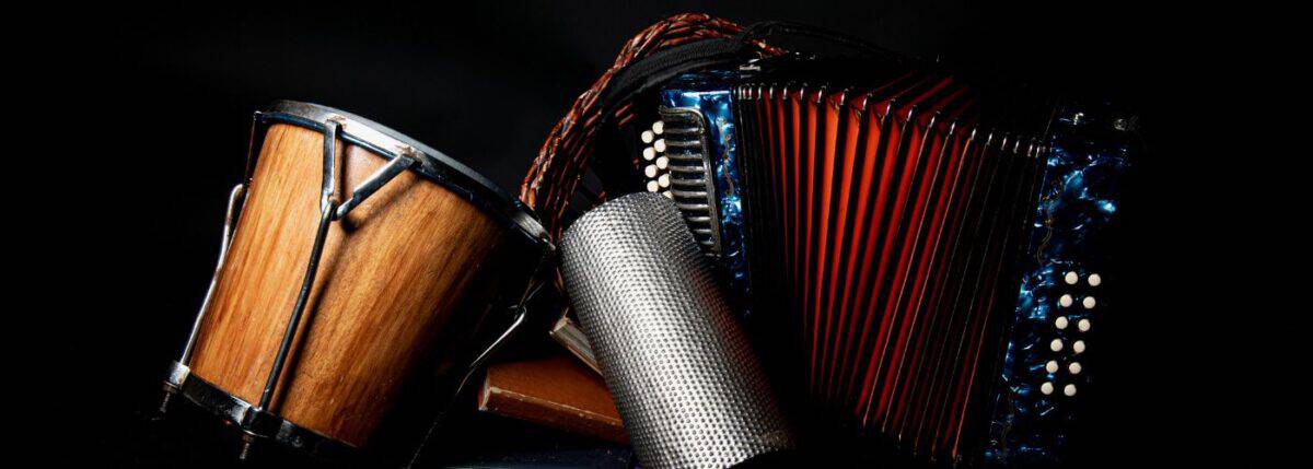 Instrumente Muzicale - Ghid Complet și Istoric